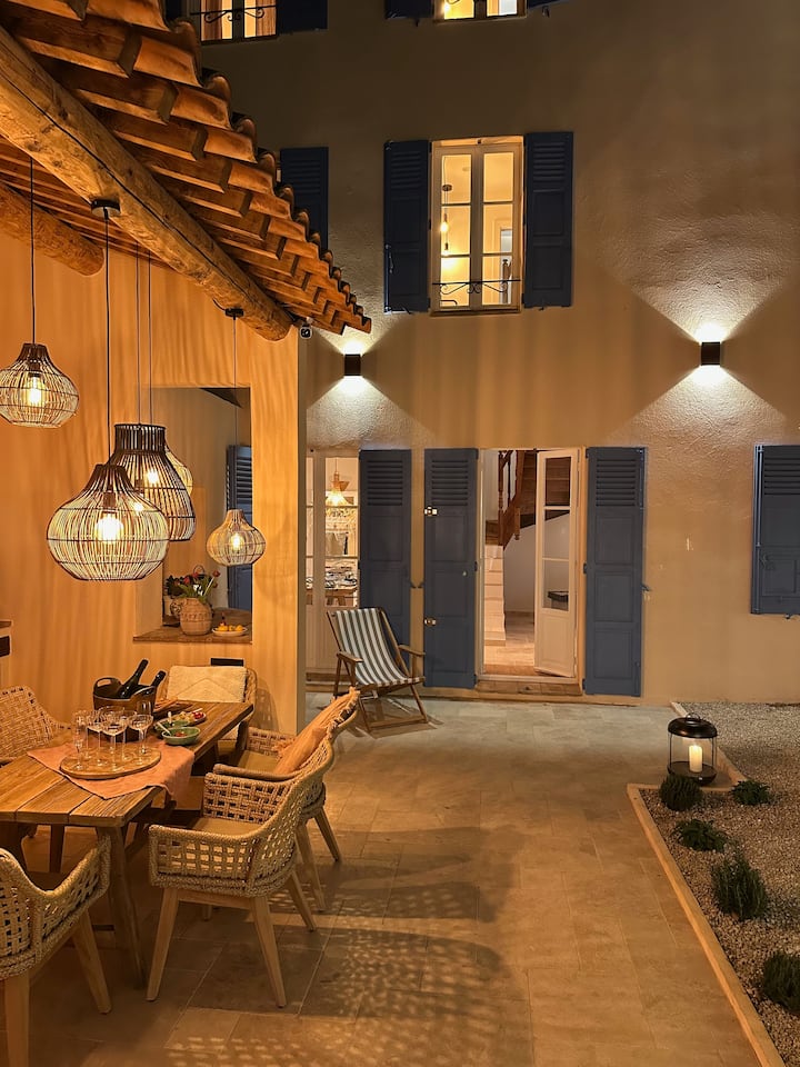 Charm. Town House 6p | Own Patio | Summer Kitchen - Antibes