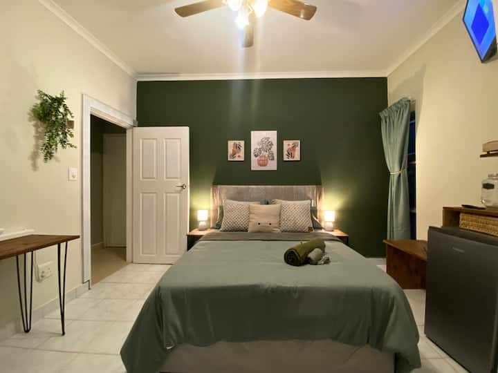 Cozy Garden Hideaway - Durban North
