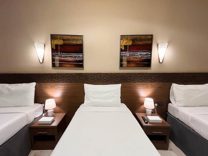 Hussain Biyari Hotel - Mecca, Saudi Arabia