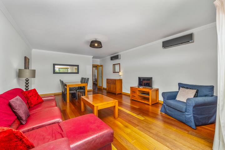 Spacious 2-bed Unit With Lots Of Parking - Albufeira