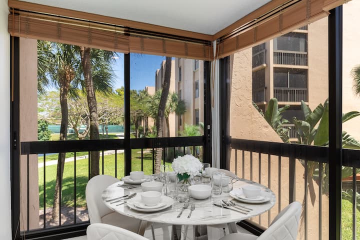 2-bedroom Modern Apt W/ King Bed & Pool, 10 Min. - Delray Beach, FL