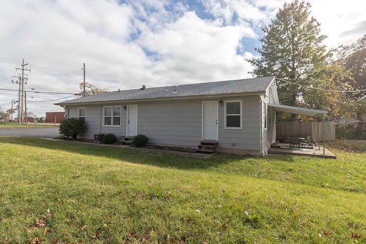 Central Columbia Single Family - Columbia, MO
