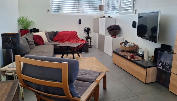 Modernes/möbliertes Zimmer, Max.3; Basel Nur 1.5km - Bâle