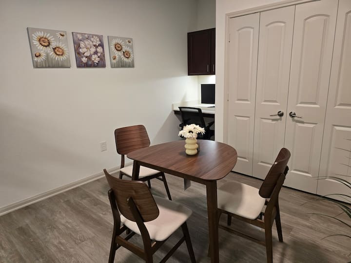 Comfy Apartment In Frisco - フリスコ, TX