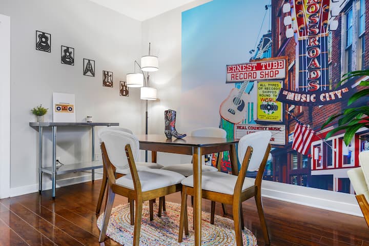 Spacious 1br | Mins To Bway | Free Gated Parking - FirstBank Stadium
