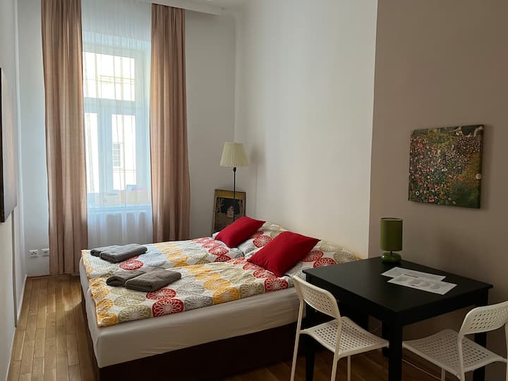 Life In The 3rd - Viena