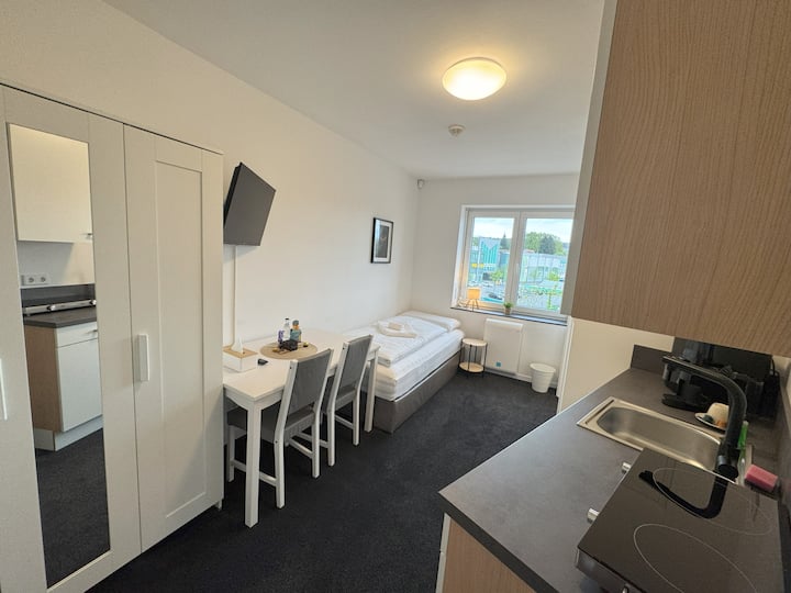 New Urban Wood Studio-apartment - Bielefeld