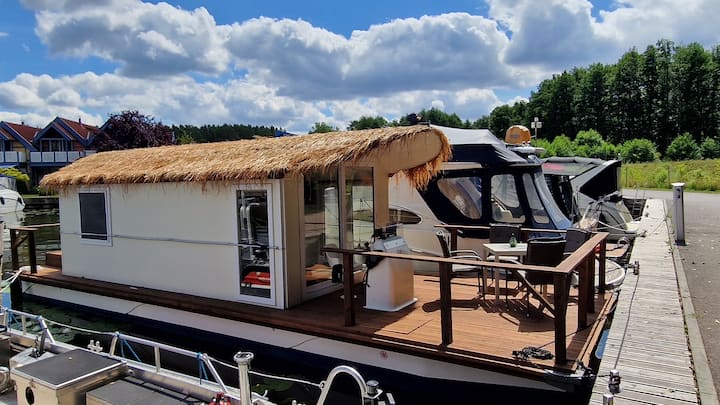 Hausboot-abenteuer Auf Dem See! - Neuruppin