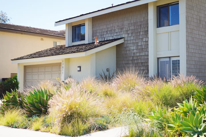 Rustic-chic Retreat | Prime Location + Pool Access - Irvine, CA