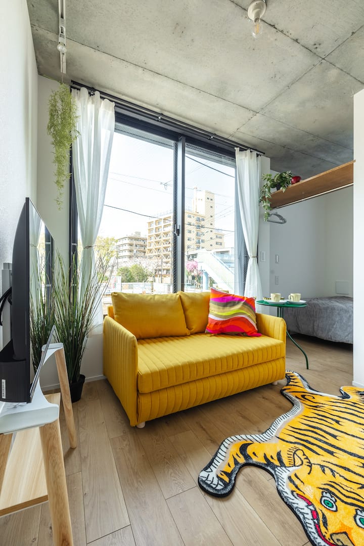 202/虎/金運の黄色/窓/公園前/中野/
新井薬師/新宿/桜 - Tokyo