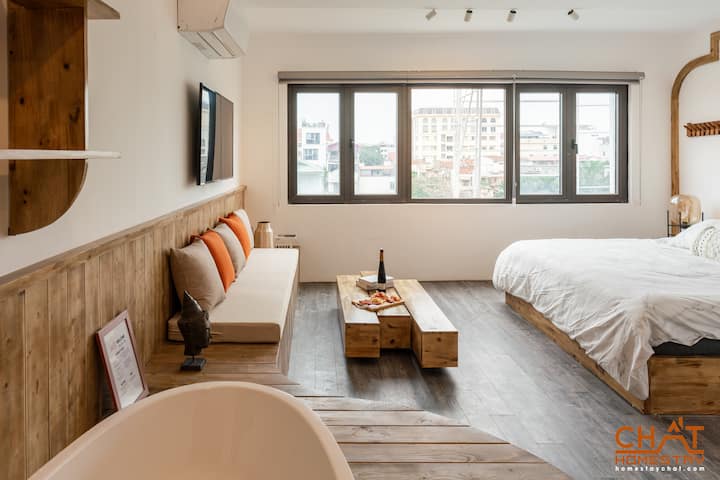 Amber Glow Loft|warm Tub-free Laundry-train Street - ハノイ