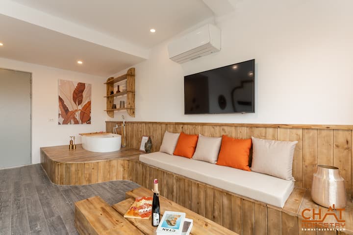Amber Glow Loft|warm Tub-free Laundry-train Street - Hanoi