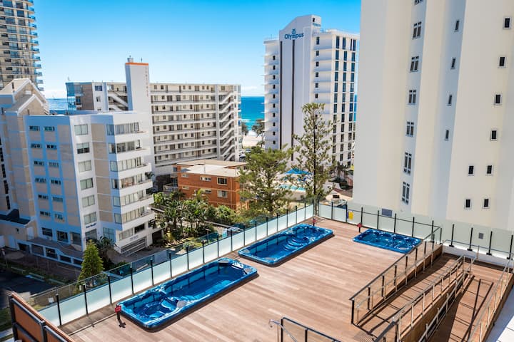 Surfers Paradise 917 - Surfers Paradise