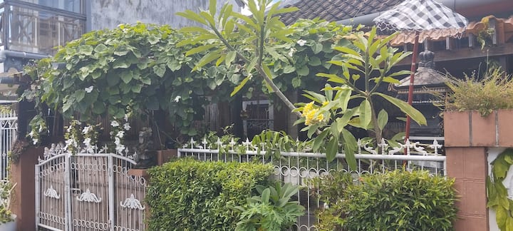 Julia's Bed & Kitchen, Feel At Home - Jimbaran