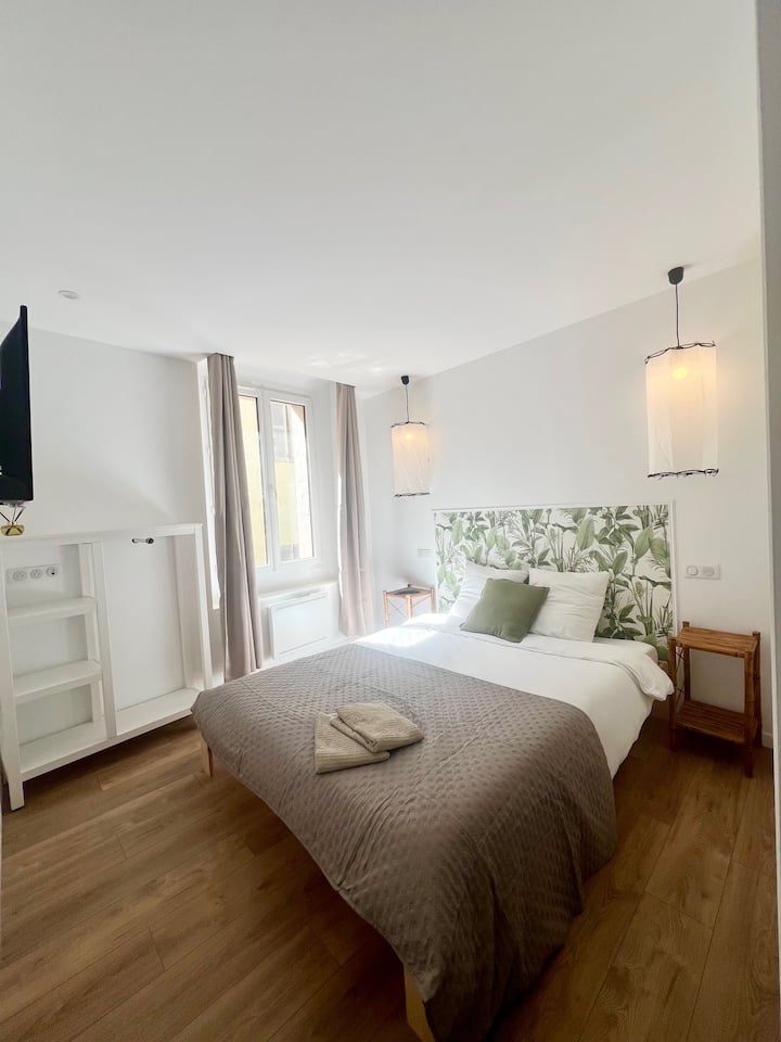 Chambre +Pdj Fanny « La Meisoun » Centre Village - Castellane