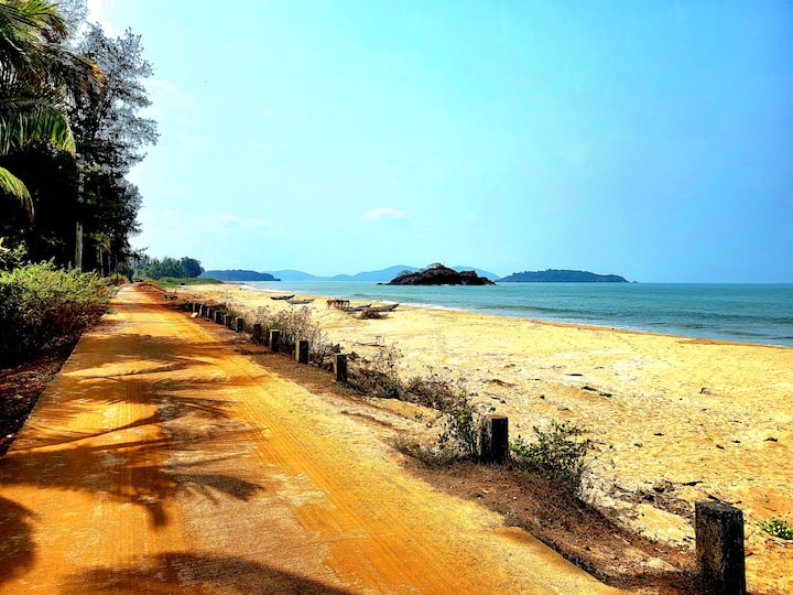Koral Island - Premium Deluxe - Karwar