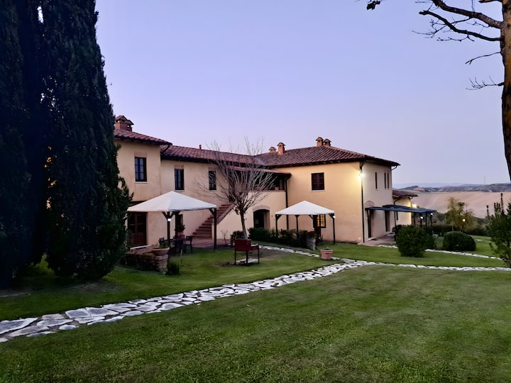 Charme And Beauty - Tuscan Views - Italie