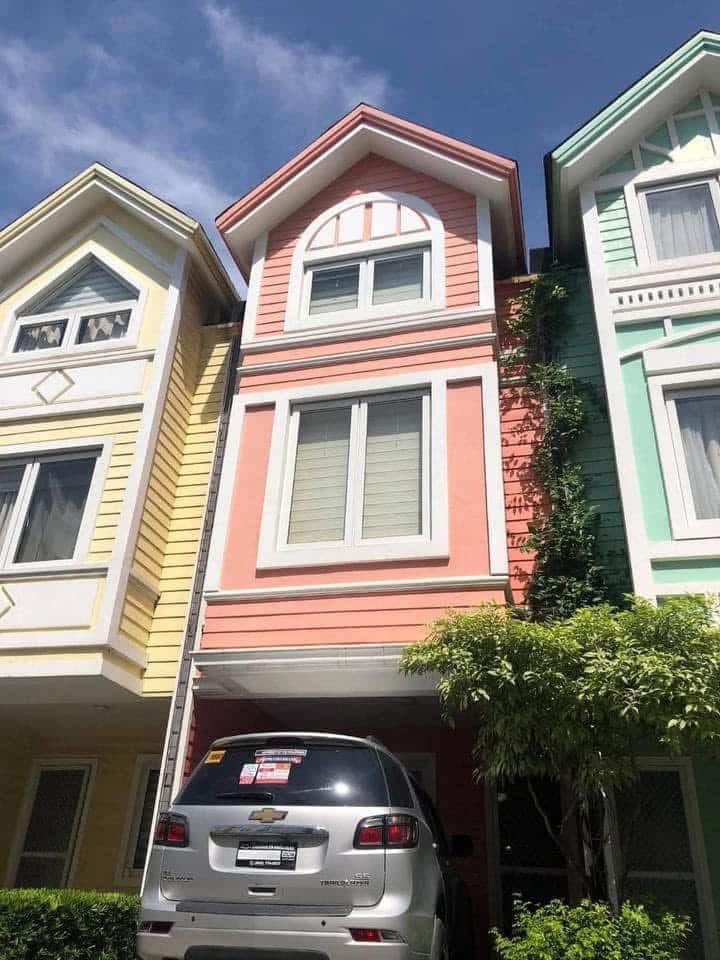 Pontefino Peach Townhouse D#309 - Batangas