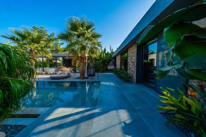 Urla X-country House - Urla