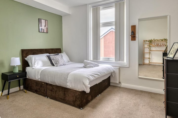 Comfortable 2br Stay | Pets Welcome | Wi-fi - Leeds