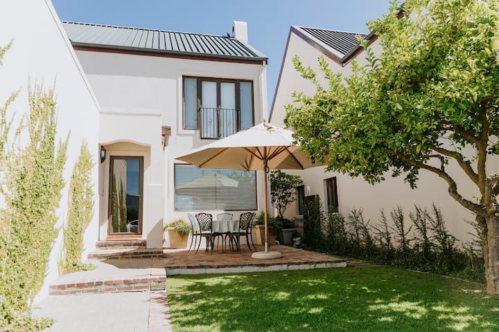 Winelands Fairway Retreat - Stellenbosch