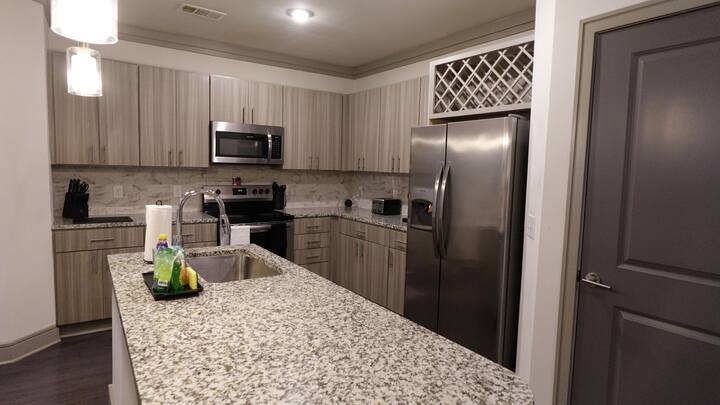 Elegant 1 Bed Alpharetta Escape - Alpharetta