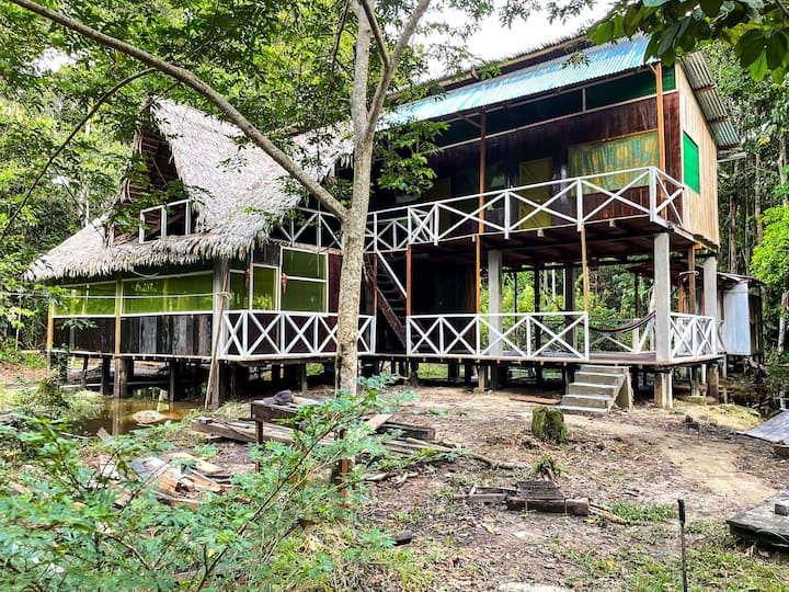 Serene Jungle-river House - Iquitos