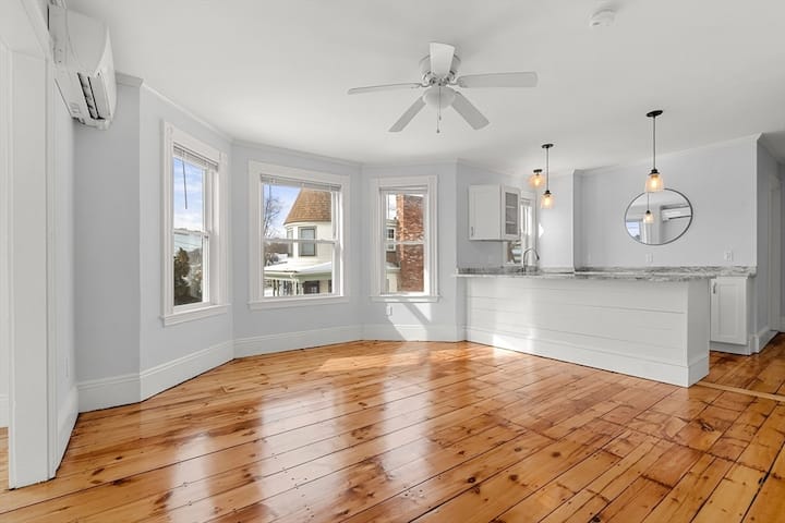 Condo With Direct Beach Access! - Beverly, MA