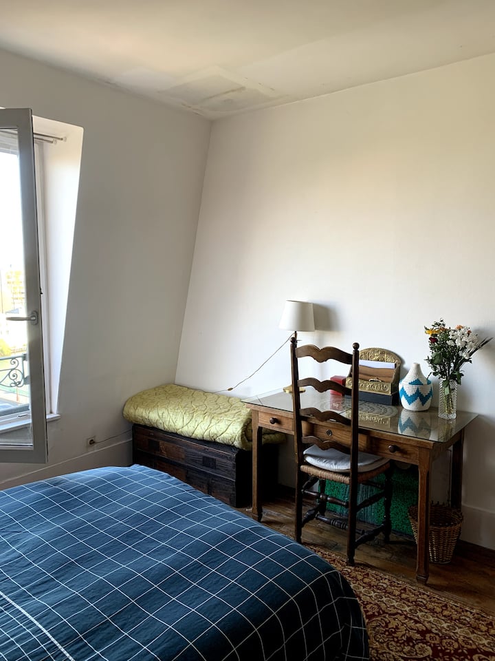 Chambre 17m² Vue Tour Eiffel - Paris