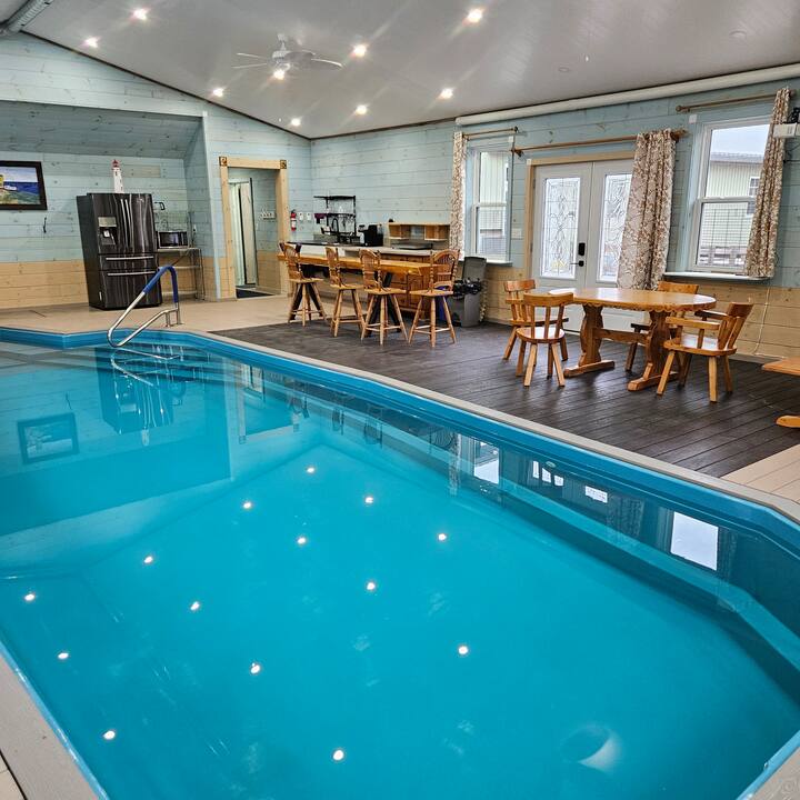 The Lighthouse Pool House - Tobermory