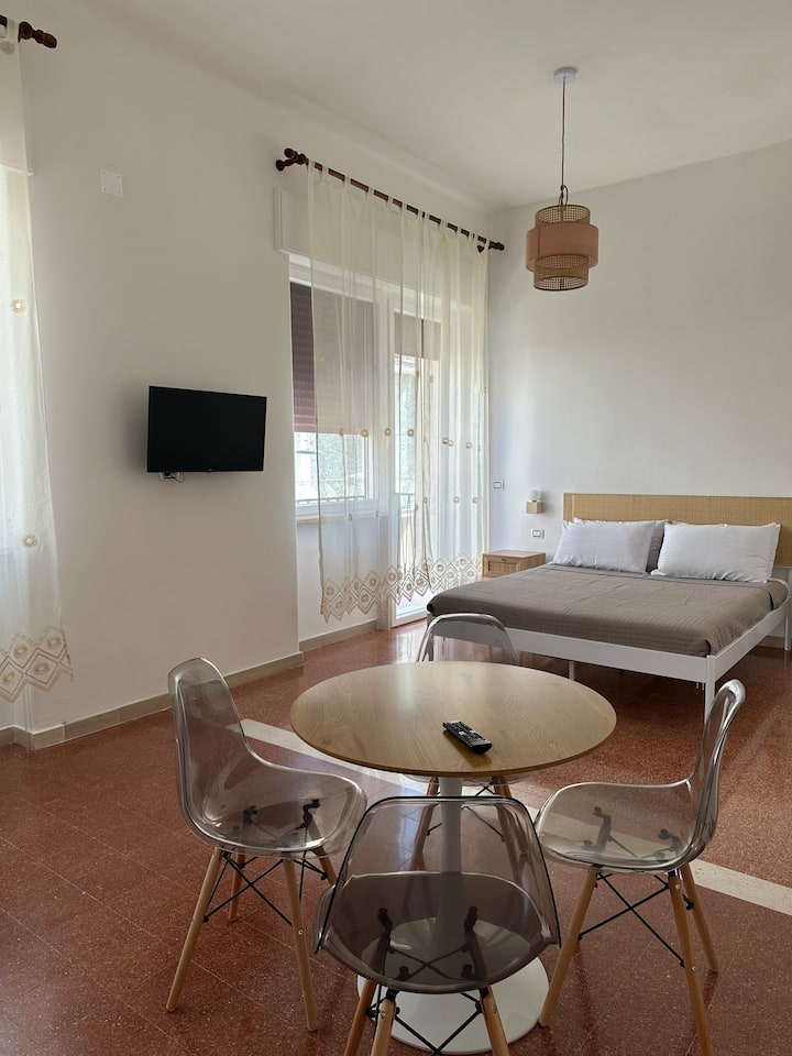 26mq In Centro Con Bagno Privato - Brindisi