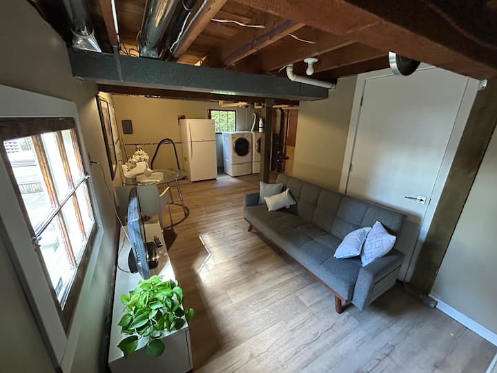 Room For 1 Guest, Near Skytrain, Alderson Ave, B3 - Coquitlam