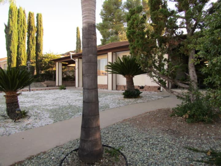 1 Bed Mobile Home 4 Longer Stays - Menifee, CA