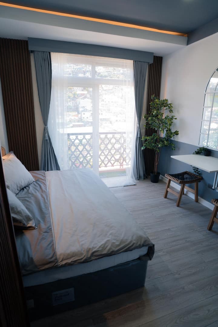 Baguio's Tinker's Cabin - Baguio