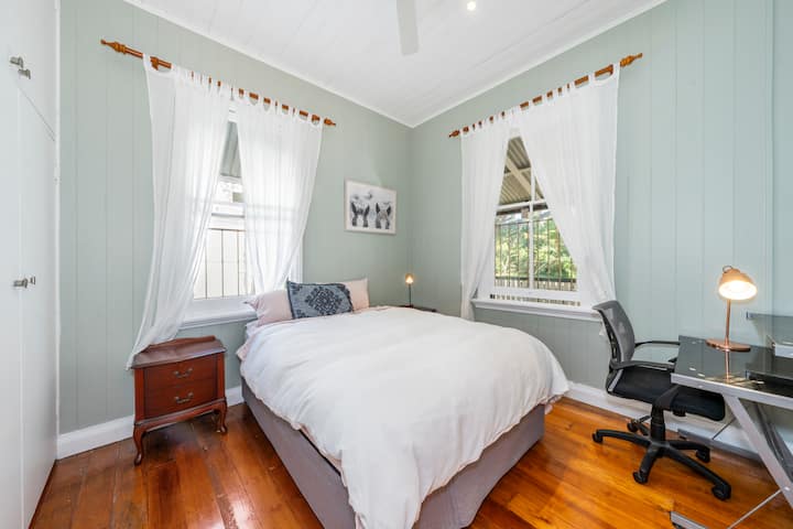 Room In Queenslander In Windsor - Virginia