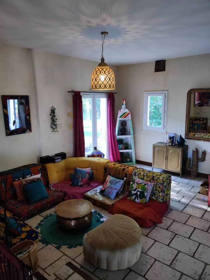 Maison Calme, Familiale Et Chaleureuse - Saintes
