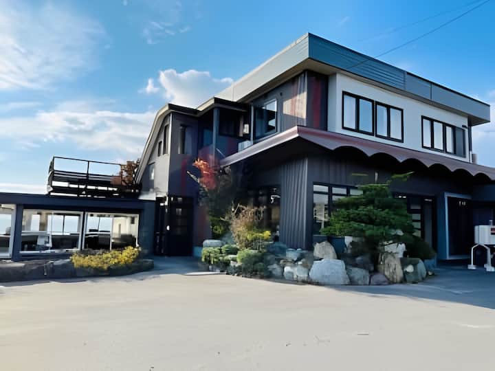 Moonbay Beach Villa - Date