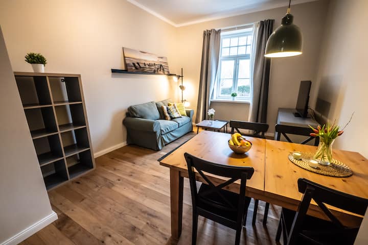 004 -1 Schlafzimmer Mit 2 Betten - Brunsbüttel