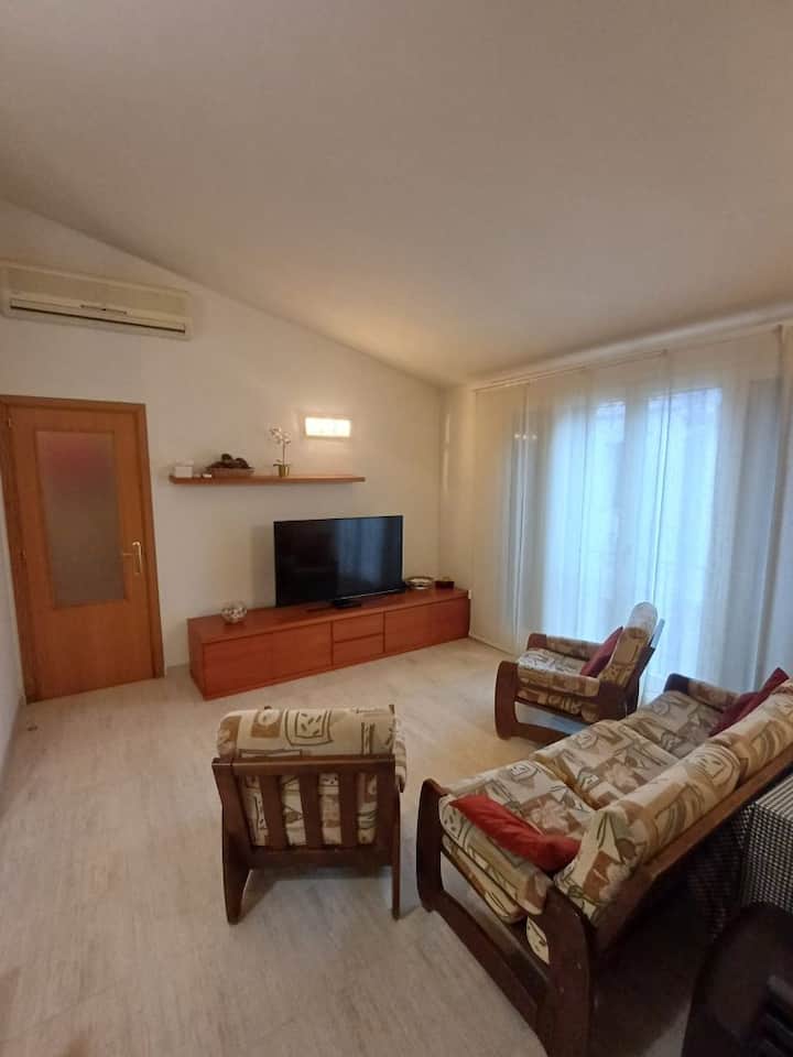 Amplio Apartamento Con 2 Dormit. - Tossa de Mar