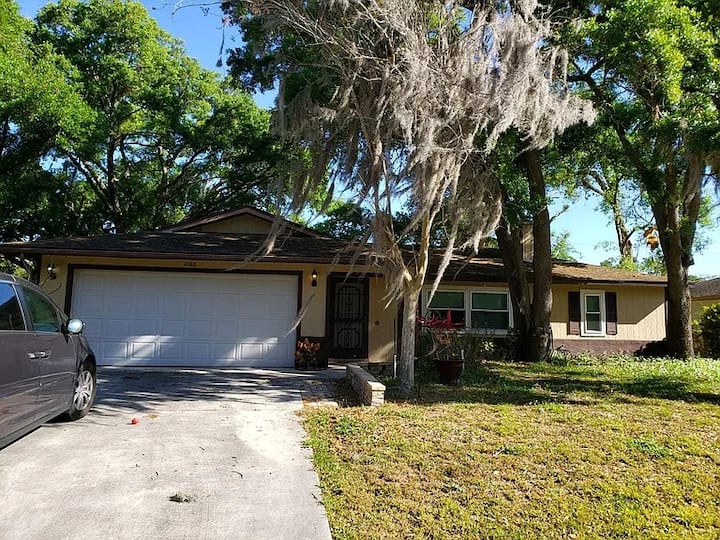 Peaceful Family & Pet Getaway - 노스 포트