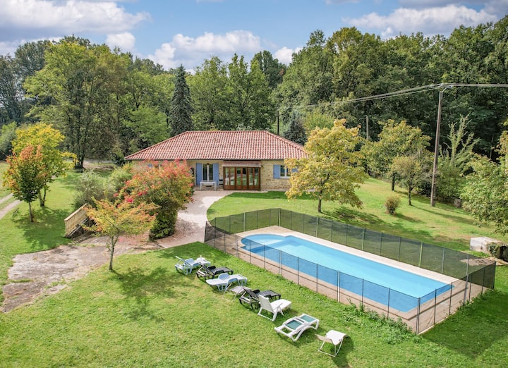 Maison Avec Piscine 4 Chambres - Montignac