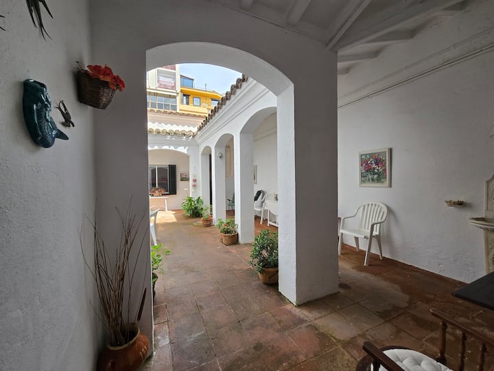 1' Beach & Train Station | Lovely Colonial Apt. - Mataró