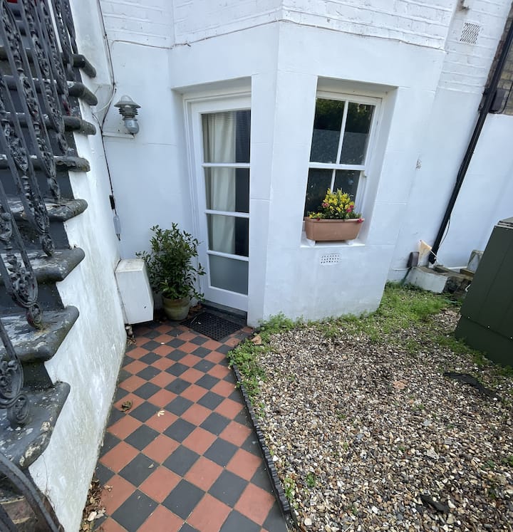 Studio Flat, Own Entrance, Kitchen, Bathroom - 倫敦