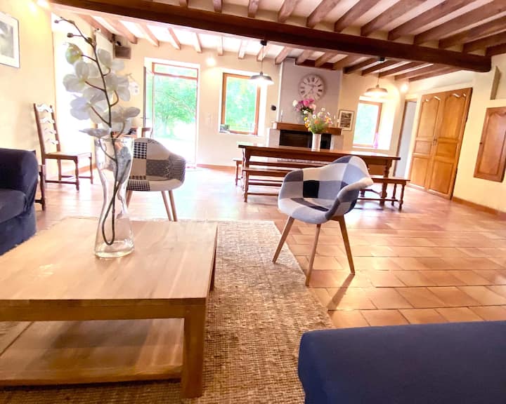 Spacious Houses In Normandy - Saint-Léonard-des-Bois