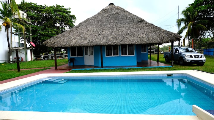 Casa Turquesa Palmares. - Monterrico