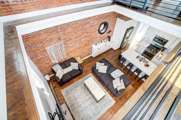 Stayrosewood - Sleeps 14 W/parking Great Location! - Cincinnati