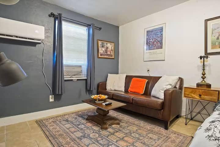 Charming Studio In Okc - Deep Deuce - Oklahoma City