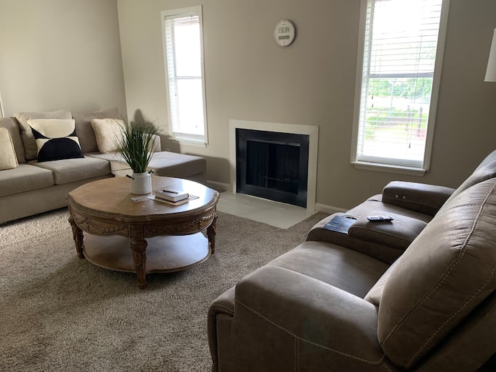 Cozy & Peaceful - Pearland, TX
