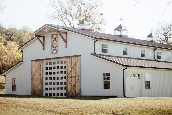 Barndominium For 16 Ppl On 116 Acres In Middle Tn - Lebanon, TN