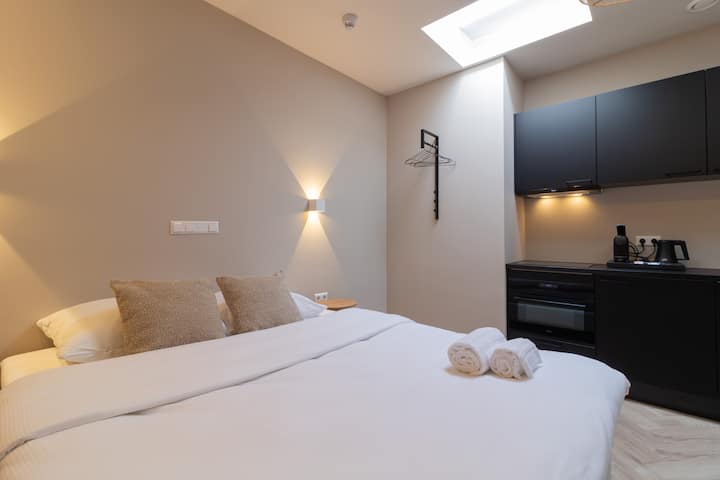 Deluxe King Room - L'Aia